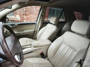 Blue Mercedes-Benz ML 320 2006 in Kaunas, with an engine capacity of 3.00 L and mileage of 226 thousand km for 3600 €, photo 8 on AUTOMOTO.COM.LV
