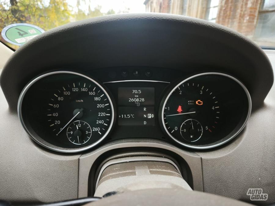 Blue Mercedes-Benz ML 320 2006 in Kaunas, with an engine capacity of 3.00 L and mileage of 226 thousand km for 3600 €, photo 11 on AUTOMOTO.COM.LV