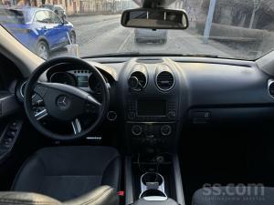 Синий Мерседес МЛ 320 2007 в Рига, объемом двигателя 3.00 л и пробегом 292 тыс. км за 8100 €, фото 7 на AUTOMOTO.COM.LV