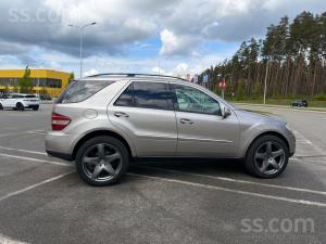 Brūns Mercedes-Benz ML 320 2005 Rīga, ar dzinēja tilpumu 3.00 L un nobraukumu 261 tūkst. km par 6350 €, foto 5 vietnē AUTOMOTO.COM.LV