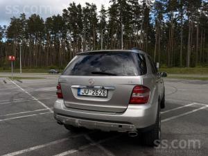 Brūns Mercedes-Benz ML 320 2005 Rīga, ar dzinēja tilpumu 3.00 L un nobraukumu 261 tūkst. km par 6350 €, foto 6 vietnē AUTOMOTO.COM.LV