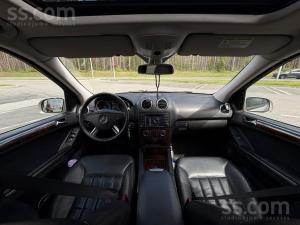 Brūns Mercedes-Benz ML 320 2005 Rīga, ar dzinēja tilpumu 3.00 L un nobraukumu 261 tūkst. km par 6350 €, foto 10 vietnē AUTOMOTO.COM.LV