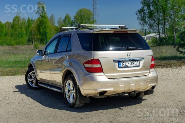 Brown Mercedes-Benz ML 320 2006 in Riga, with an engine capacity of 3.00 L and mileage of 0 thousand km for 4000 €, photo 4 on AUTOMOTO.COM.LV