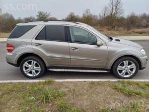 Brūns Mercedes-Benz ML 320 2006 Rīga, ar dzinēja tilpumu 3.00 L un nobraukumu 328 tūkst. km par 3100 €, foto 3 vietnē AUTOMOTO.COM.LV