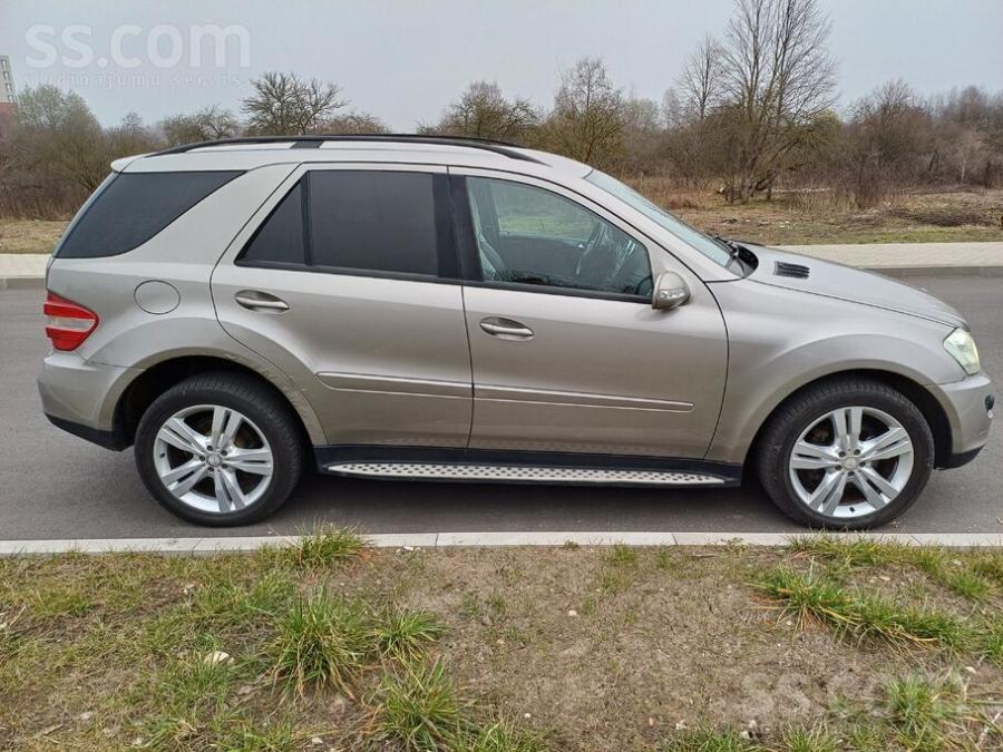 Brūns Mercedes-Benz ML 320 2006 Rīga, ar dzinēja tilpumu 3.00 L un nobraukumu 328 tūkst. km par 3100 €, foto 3 vietnē AUTOMOTO.COM.LV