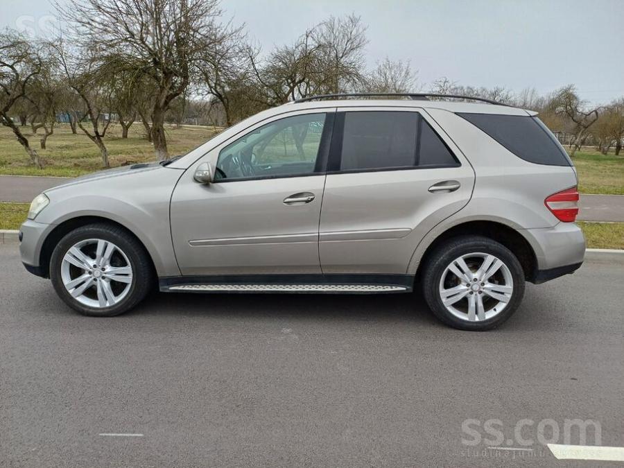 Brūns Mercedes-Benz ML 320 2006 Rīga, ar dzinēja tilpumu 3.00 L un nobraukumu 328 tūkst. km par 3100 €, foto 4 vietnē AUTOMOTO.COM.LV