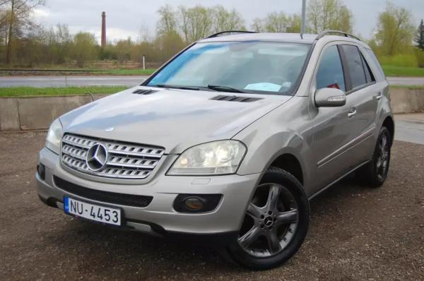 Brūns Mercedes-Benz ML 320 2006 Jēkabpils, ar dzinēja tilpumu 3.00 L un nobraukumu 239 tūkst. km par 5300 €, foto 1 vietnē AUTOMOTO.COM.LV