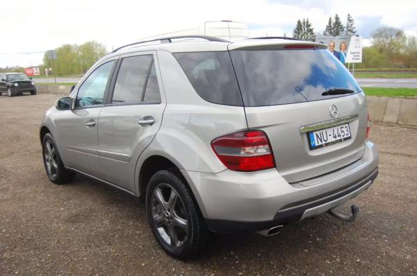 Brūns Mercedes-Benz ML 320 2006 Jēkabpils, ar dzinēja tilpumu 3.00 L un nobraukumu 239 tūkst. km par 5300 €, foto 9 vietnē AUTOMOTO.COM.LV