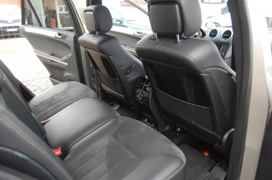Brūns Mercedes-Benz ML 320 2006 Jēkabpils, ar dzinēja tilpumu 3.00 L un nobraukumu 239 tūkst. km par 5300 €, foto 18 vietnē AUTOMOTO.COM.LV