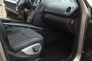 Brūns Mercedes-Benz ML 320 2006 Jēkabpils, ar dzinēja tilpumu 3.00 L un nobraukumu 239 tūkst. km par 5300 €, foto 19 vietnē AUTOMOTO.COM.LV