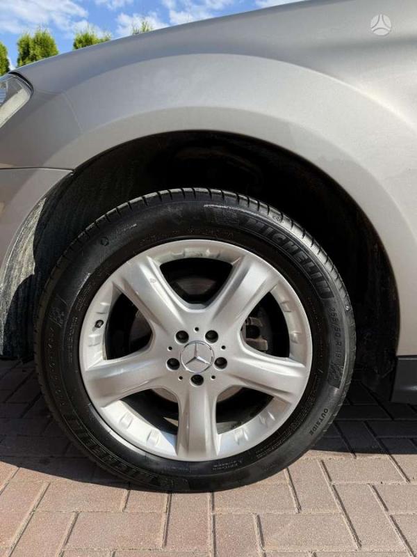 Brūns Mercedes-Benz ML 320 2006 Utena, ar dzinēja tilpumu 2.99 L un nobraukumu 330 tūkst. km par 5350 €, foto 10 vietnē AUTOMOTO.COM.LV