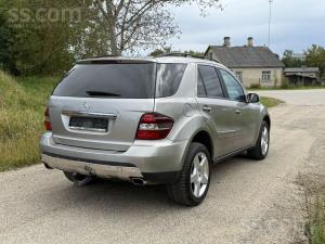Brown Mercedes-Benz ML 320 2007 in Ludza, with an engine capacity of 3.20 L and mileage of 0 thousand km for 5950 €, photo 6 on AUTOMOTO.COM.LV