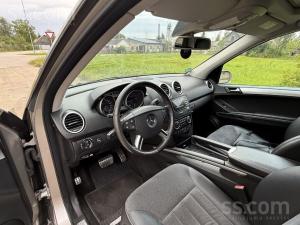 Brown Mercedes-Benz ML 320 2007 in Ludza, with an engine capacity of 3.20 L and mileage of 0 thousand km for 5950 €, photo 10 on AUTOMOTO.COM.LV