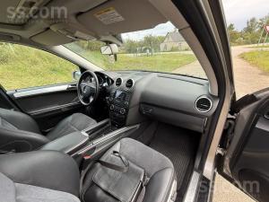 Brown Mercedes-Benz ML 320 2007 in Ludza, with an engine capacity of 3.20 L and mileage of 0 thousand km for 5950 €, photo 13 on AUTOMOTO.COM.LV