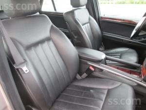 Brūns Mercedes-Benz ML 320 2007 Rīga, ar dzinēja tilpumu 3.00 L un nobraukumu 360 tūkst. km par 3799 €, foto 11 vietnē AUTOMOTO.COM.LV