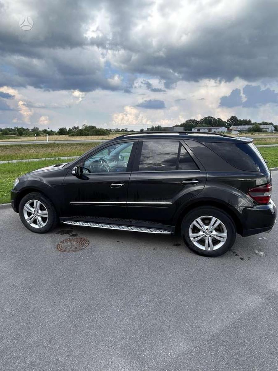 Brūns Mercedes-Benz ML 320 2008 Kauņa, ar dzinēja tilpumu 2.99 L un nobraukumu 238 tūkst. km par 6500 €, foto 8 vietnē AUTOMOTO.COM.LV