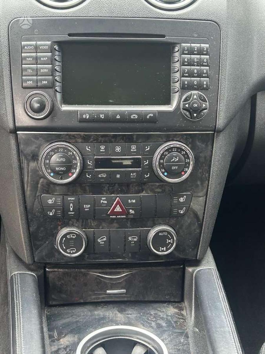 Brūns Mercedes-Benz ML 320 2008 Kauņa, ar dzinēja tilpumu 2.99 L un nobraukumu 238 tūkst. km par 6500 €, foto 11 vietnē AUTOMOTO.COM.LV