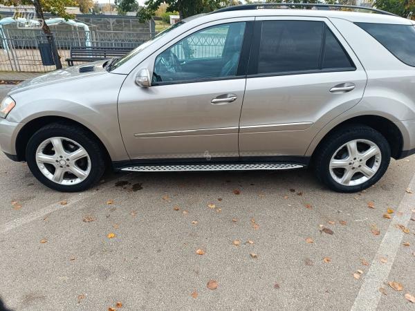 Brown Mercedes-Benz ML 320 2008 in Telschi, with an engine capacity of 3.00 L and mileage of 265 thousand km for 4999 €, photo 5 on AUTOMOTO.COM.LV
