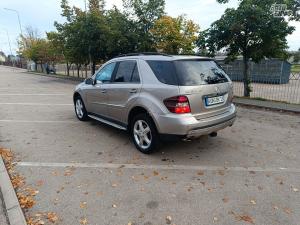 Brown Mercedes-Benz ML 320 2008 in Telschi, with an engine capacity of 3.00 L and mileage of 265 thousand km for 4999 €, photo 6 on AUTOMOTO.COM.LV