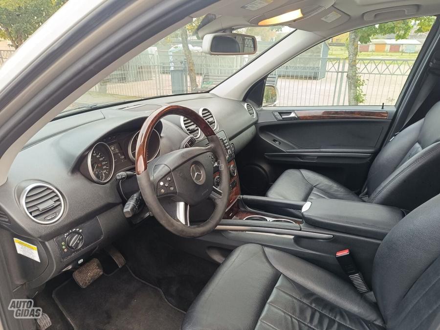 Brown Mercedes-Benz ML 320 2008 in Telschi, with an engine capacity of 3.00 L and mileage of 265 thousand km for 4999 €, photo 16 on AUTOMOTO.COM.LV