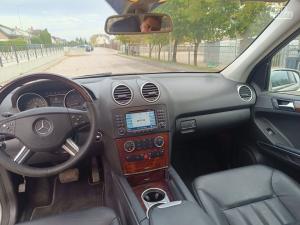 Brown Mercedes-Benz ML 320 2008 in Telschi, with an engine capacity of 3.00 L and mileage of 265 thousand km for 4999 €, photo 17 on AUTOMOTO.COM.LV
