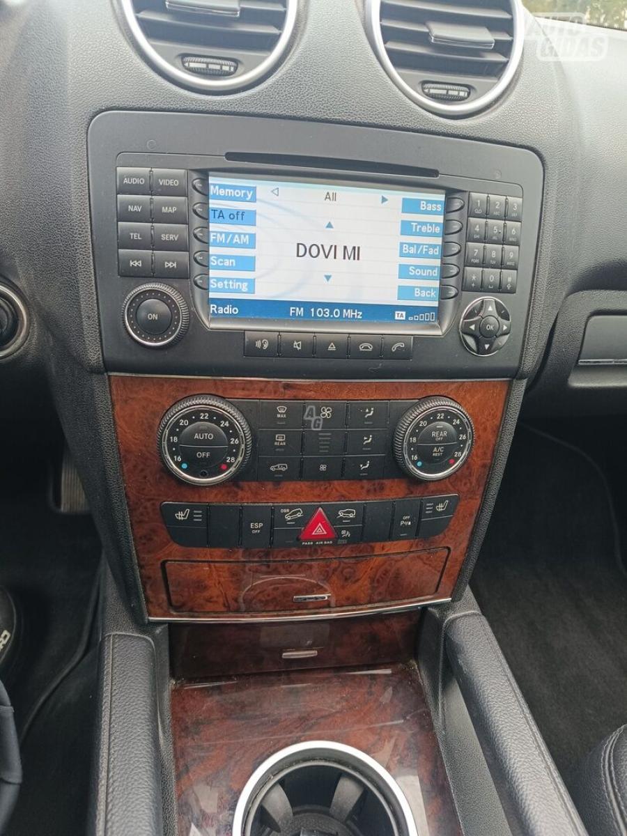 Brown Mercedes-Benz ML 320 2008 in Telschi, with an engine capacity of 3.00 L and mileage of 265 thousand km for 4999 €, photo 23 on AUTOMOTO.COM.LV