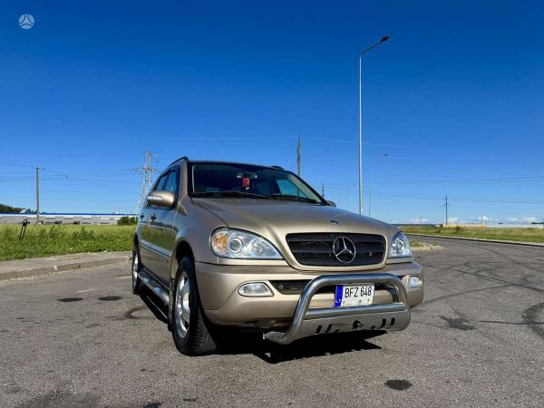 Brown Mercedes-Benz ML 320 2002 in Panevezys, with an engine capacity of 3.20 L and mileage of 252 thousand km for 1499 €, photo 3 on AUTOMOTO.COM.LV