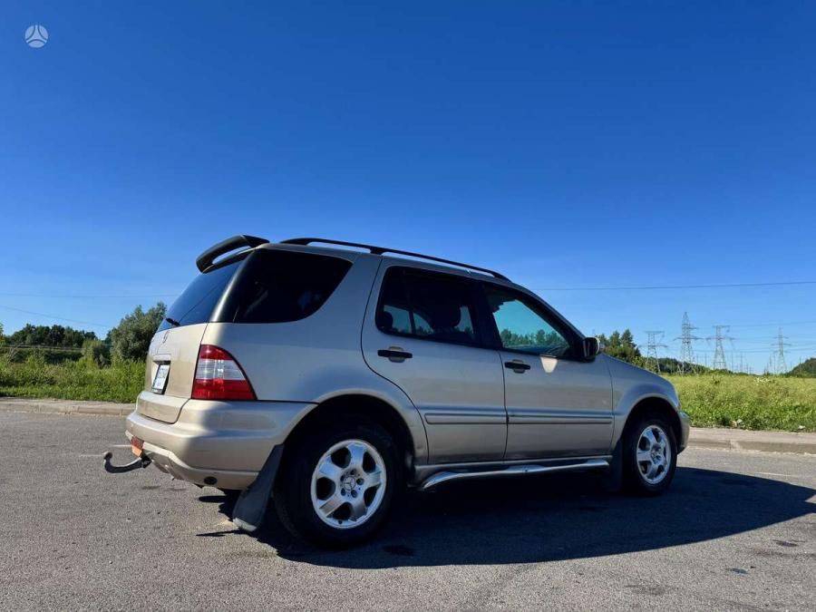Brūns Mercedes-Benz ML 320 2002 Panevēža, ar dzinēja tilpumu 3.20 L un nobraukumu 252 tūkst. km par 1499 €, foto 6 vietnē AUTOMOTO.COM.LV