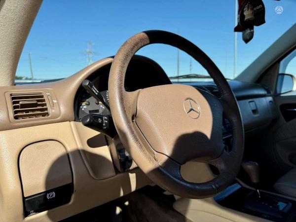 Brown Mercedes-Benz ML 320 2002 in Panevezys, with an engine capacity of 3.20 L and mileage of 252 thousand km for 1499 €, photo 10 on AUTOMOTO.COM.LV