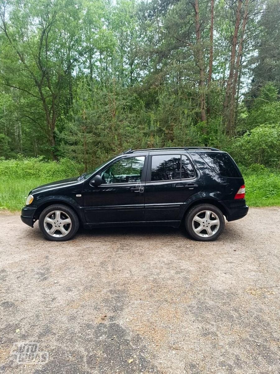 Mercedes-Benz ML 320 1999 in Kaunas, with an engine capacity of 3.20 L and mileage of 380 thousand km for 2800 €, photo 1 on AUTOMOTO.COM.LV