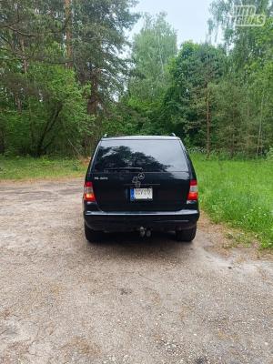 Mercedes-Benz ML 320 1999 in Kaunas, with an engine capacity of 3.20 L and mileage of 380 thousand km for 2800 €, photo 3 on AUTOMOTO.COM.LV