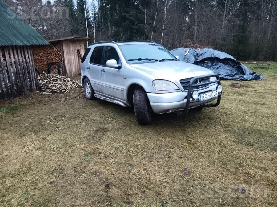 Mercedes-Benz ML 320 2000 Kuldīga, ar dzinēja tilpumu 3.20 L un nobraukumu 175 tūkst. km par 1100 €, foto 1 vietnē AUTOMOTO.COM.LV