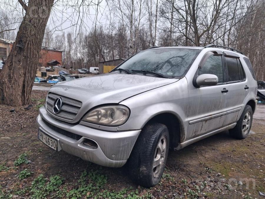 Mercedes-Benz ML 320 2002 in Riga, with an engine capacity of 3.20 L and mileage of 0 thousand km for 960 €, photo 6 on AUTOMOTO.COM.LV