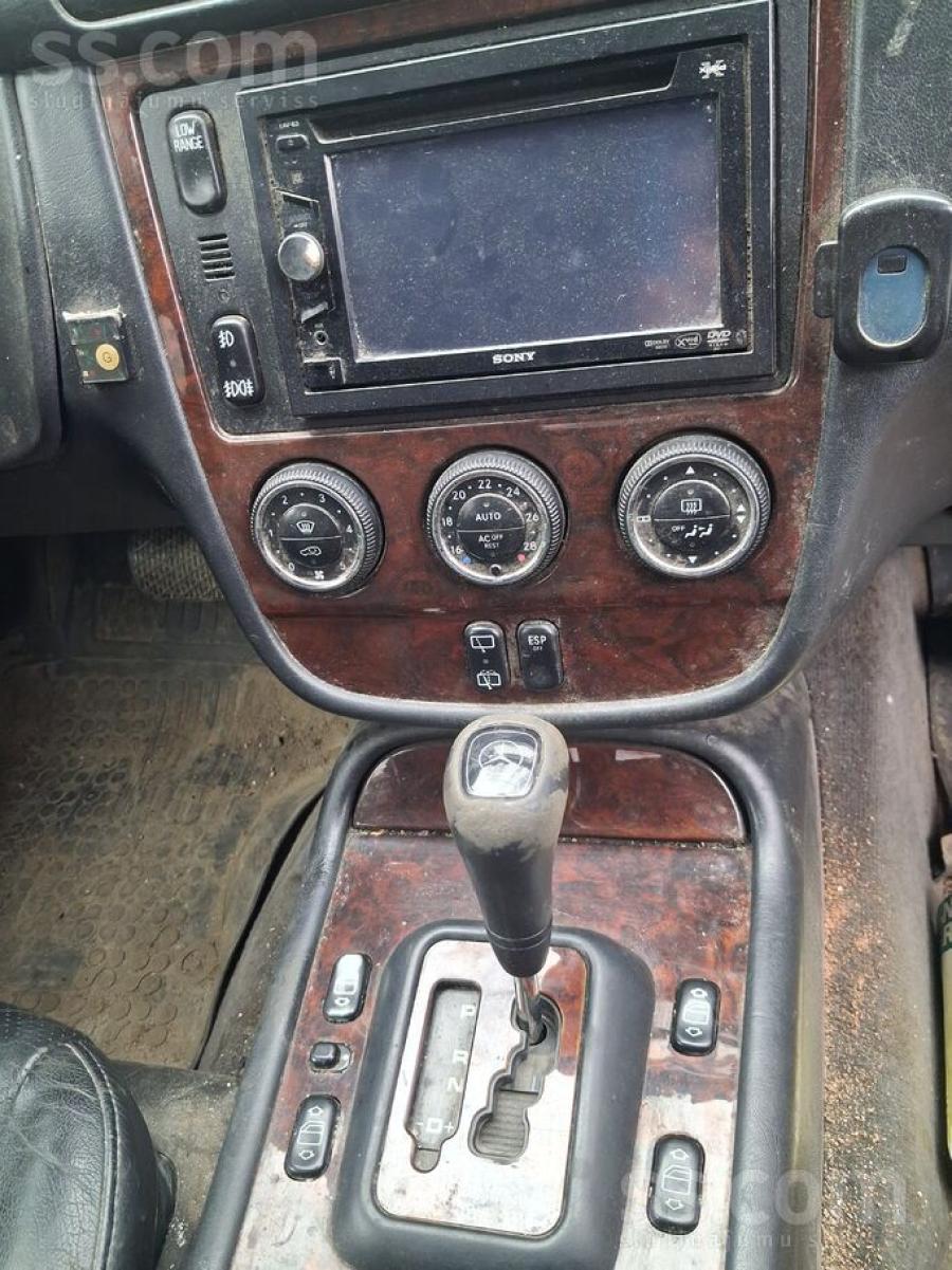 Mercedes-Benz ML 320 2002 in Riga, with an engine capacity of 3.20 L and mileage of 0 thousand km for 960 €, photo 8 on AUTOMOTO.COM.LV