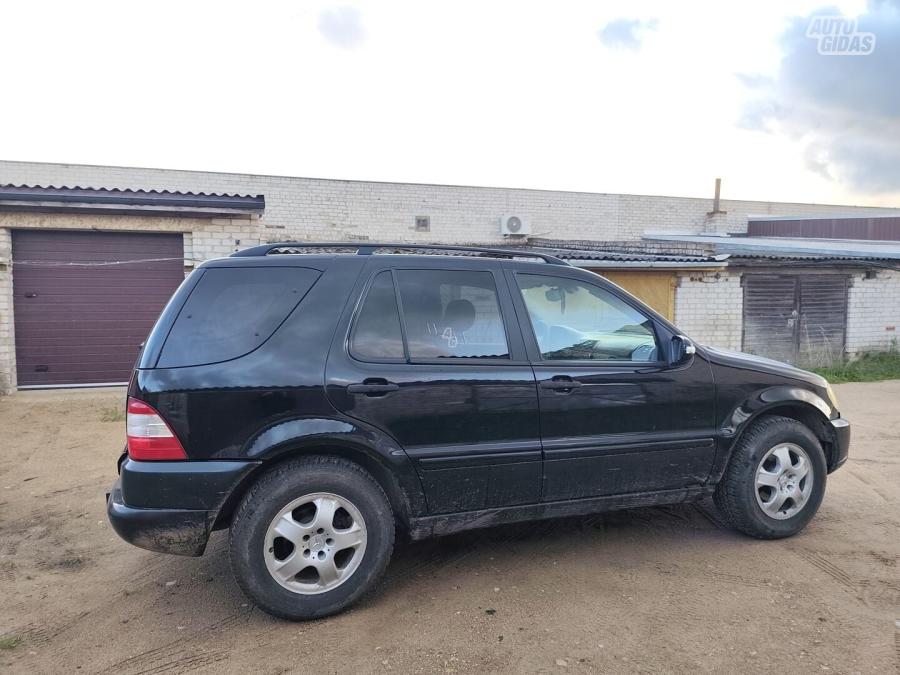 Mercedes-Benz ML 320 2002 Molėtai, ar dzinēja tilpumu 3.20 L un nobraukumu 253 tūkst. km par 1200 €, foto 5 vietnē AUTOMOTO.COM.LV