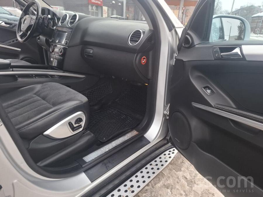 Mercedes-Benz ML 320 2005 Daugavpils, ar dzinēja tilpumu 3.00 L un nobraukumu 328 tūkst. km par 5350 €, foto 11 vietnē AUTOMOTO.COM.LV