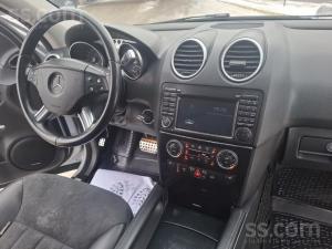 Mercedes-Benz ML 320 2005 Daugavpils, ar dzinēja tilpumu 3.00 L un nobraukumu 328 tūkst. km par 5350 €, foto 12 vietnē AUTOMOTO.COM.LV