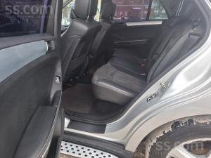Mercedes-Benz ML 320 2005 Daugavpils, ar dzinēja tilpumu 3.00 L un nobraukumu 328 tūkst. km par 5350 €, foto 13 vietnē AUTOMOTO.COM.LV