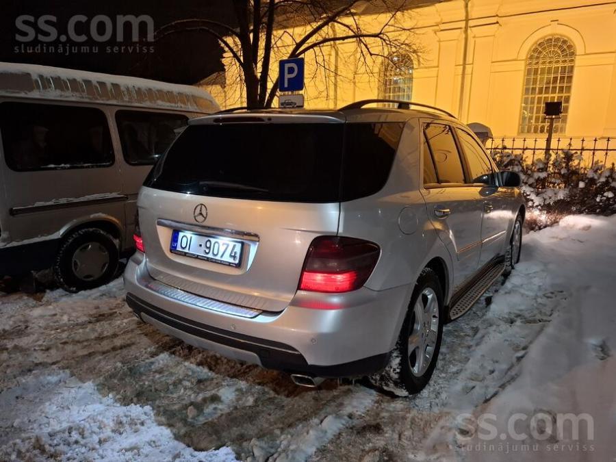 Mercedes-Benz ML 320 2005 Daugavpils, ar dzinēja tilpumu 3.00 L un nobraukumu 328 tūkst. km par 5350 €, foto 26 vietnē AUTOMOTO.COM.LV