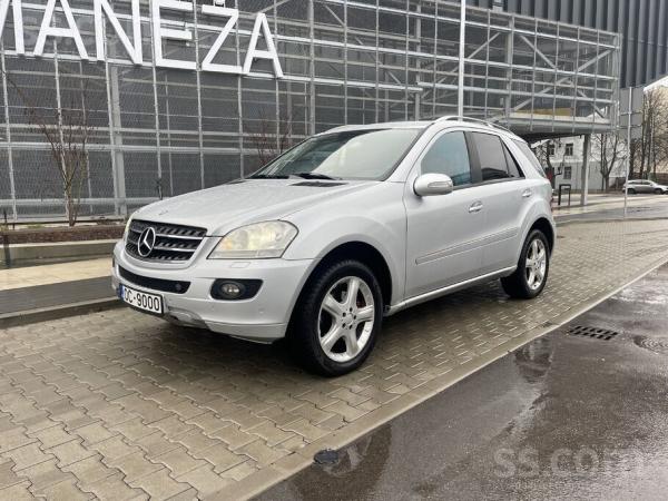 Mercedes-Benz ML 320 2006 Rīga, ar dzinēja tilpumu 3.00 L un nobraukumu 243 tūkst. km par 6800 €, foto 2 vietnē AUTOMOTO.COM.LV