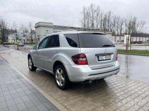 Mercedes-Benz ML 320 2006 Rīga, ar dzinēja tilpumu 3.00 L un nobraukumu 243 tūkst. km par 6800 €, foto 6 vietnē AUTOMOTO.COM.LV