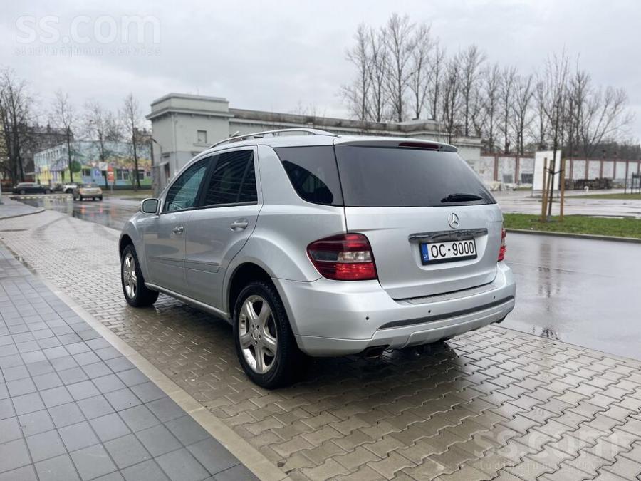 Mercedes-Benz ML 320 2006 Rīga, ar dzinēja tilpumu 3.00 L un nobraukumu 243 tūkst. km par 6800 €, foto 6 vietnē AUTOMOTO.COM.LV