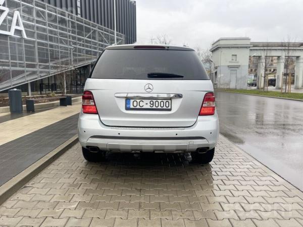Mercedes-Benz ML 320 2006 Rīga, ar dzinēja tilpumu 3.00 L un nobraukumu 243 tūkst. km par 6800 €, foto 7 vietnē AUTOMOTO.COM.LV
