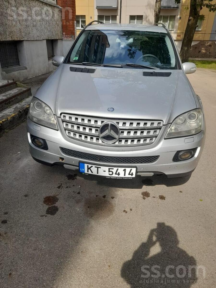 Mercedes-Benz ML 320 2006 Rīga, ar dzinēja tilpumu 3.00 L un nobraukumu 295 tūkst. km par 4000 €, foto 6 vietnē AUTOMOTO.COM.LV