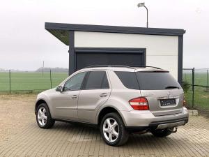Mercedes-Benz ML 320 2006 Kėdainiai, ar dzinēja tilpumu 2.99 L un nobraukumu 285 tūkst. km par 5799 €, foto 4 vietnē AUTOMOTO.COM.LV