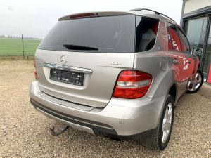Mercedes-Benz ML 320 2006 Kėdainiai, ar dzinēja tilpumu 2.99 L un nobraukumu 285 tūkst. km par 5799 €, foto 36 vietnē AUTOMOTO.COM.LV