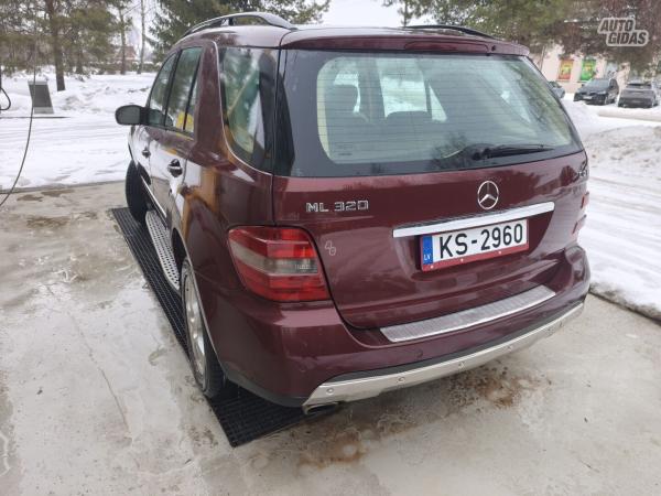 Mercedes-Benz ML 320 2006 Jurbarkas, ar dzinēja tilpumu 3.00 L un nobraukumu 353 tūkst. km par 3950 €, foto 5 vietnē AUTOMOTO.COM.LV