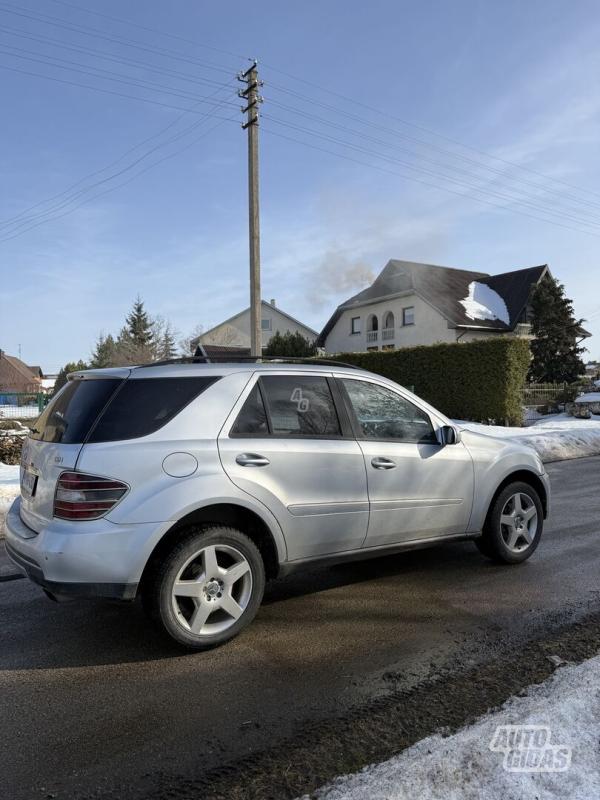 Mercedes-Benz ML 320 2006 in Panevezys, with an engine capacity of 3.00 L and mileage of 320 thousand km for 3150 €, photo 2 on AUTOMOTO.COM.LV