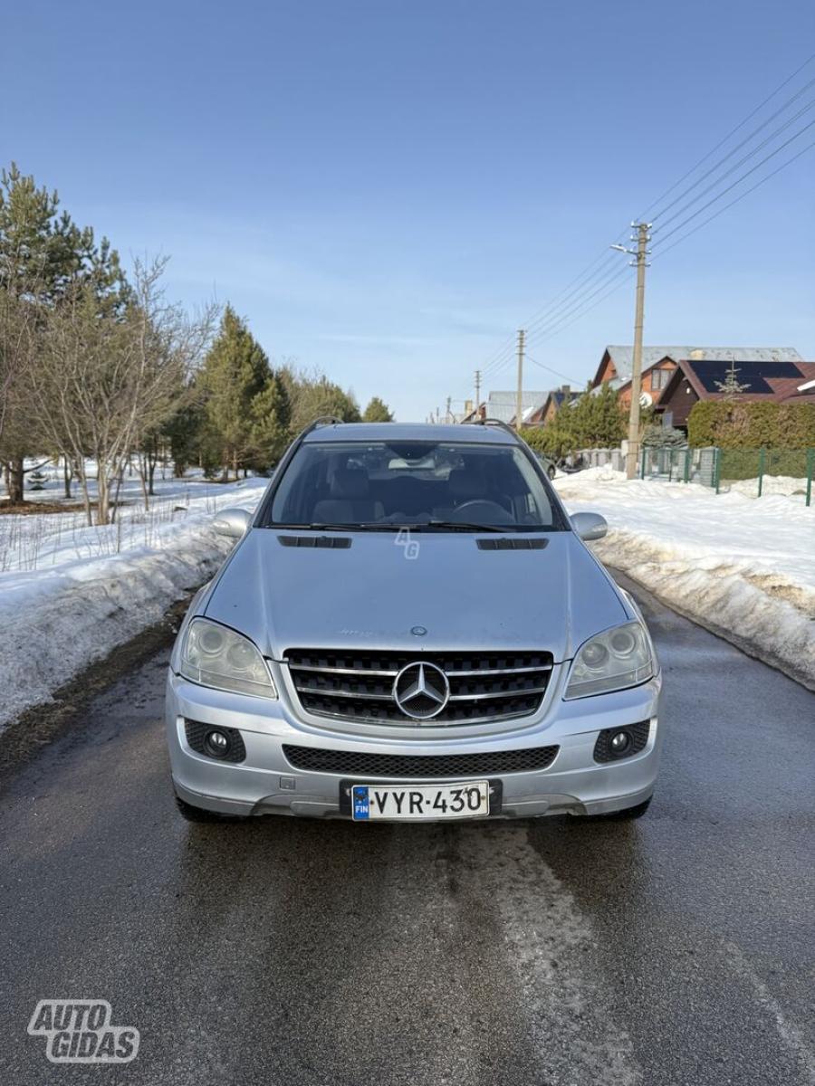 Mercedes-Benz ML 320 2006 in Panevezys, with an engine capacity of 3.00 L and mileage of 320 thousand km for 3150 €, photo 4 on AUTOMOTO.COM.LV