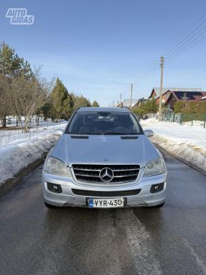 Mercedes-Benz ML 320 2006 Panevēža, ar dzinēja tilpumu 3.00 L un nobraukumu 3200 tūkst. km par 3150 €, foto  vietnē AUTOMOTO.COM.LV